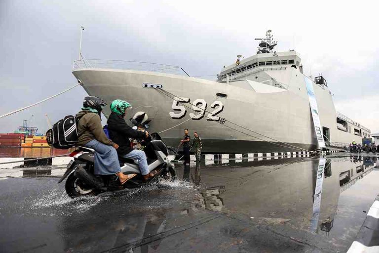 Tak Pernah Absen TNI AL Kembali Antar Ribuan Pemudik Lebaran 2026 Naik ...